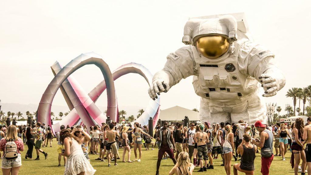 The First Coachella (1999): Lineup, History, and How the Festival Began ...